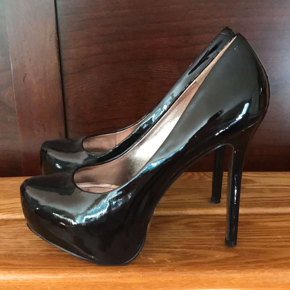 Steve Madden Nala Black Platform Pumps - Gem